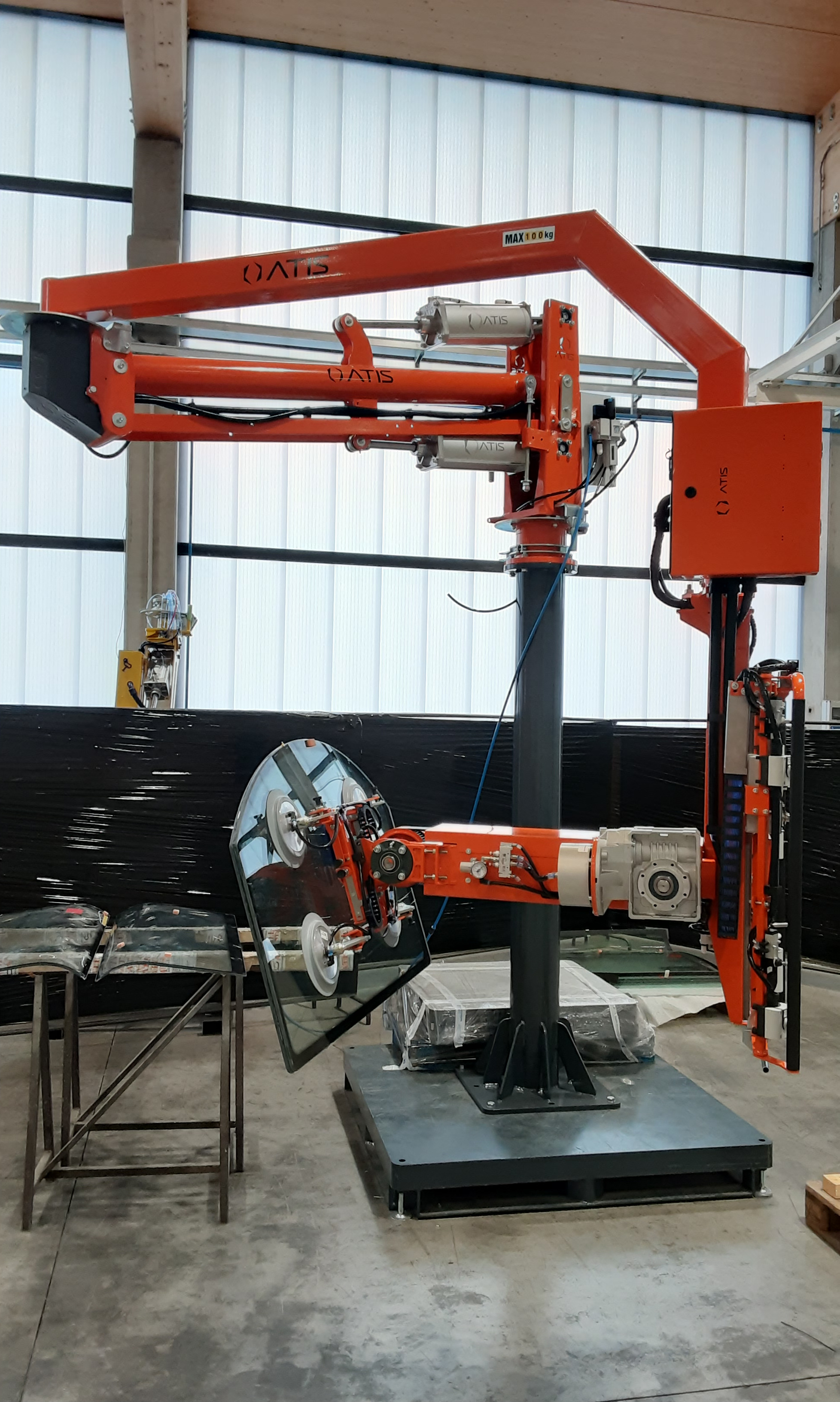 ATIS industrial pneumatic manipulators with suction cups for glass ...