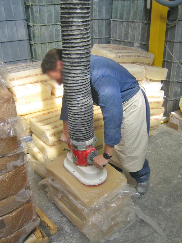 Industrial manipulator for sacks handling: ATIS the right solution